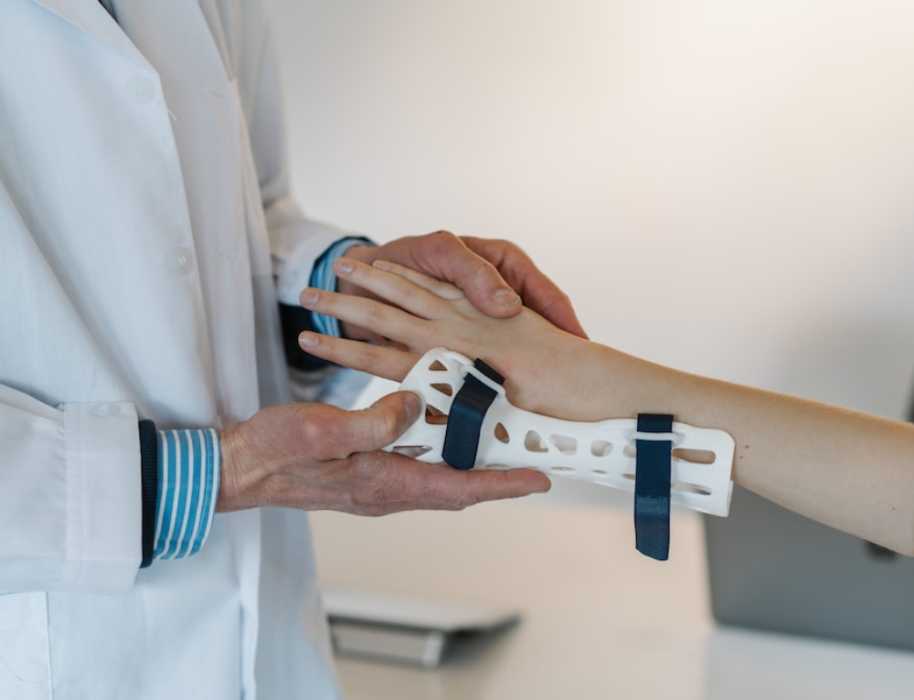 5 Care Instructions for A Hand Sprain At Home - Able Hands Rehabilitation